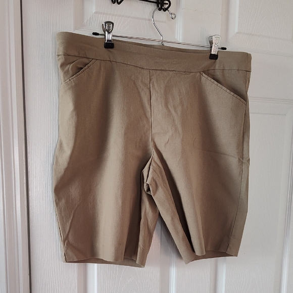 Time and Tru | Shorts | Tan Casual Shorts Xl | Poshmark